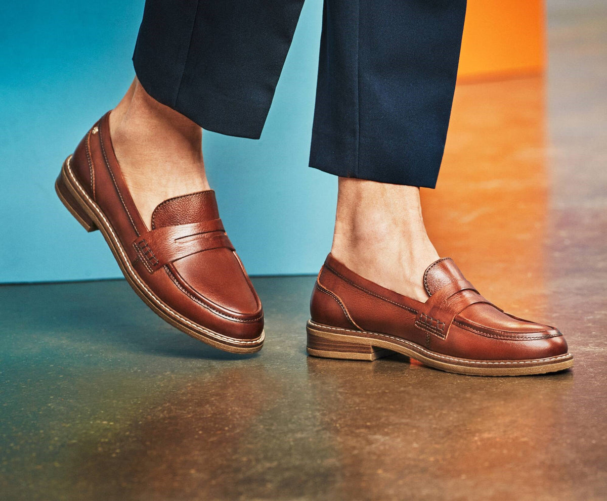 L O A F E R S – Footbeats